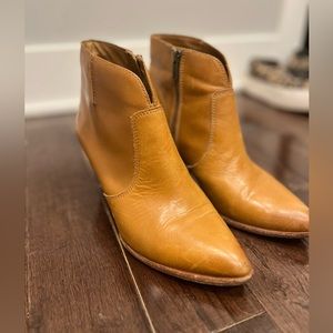 Frye | Shoes | Authentic Frye Leather Judith Ankle Boots Womens Size 9 ...